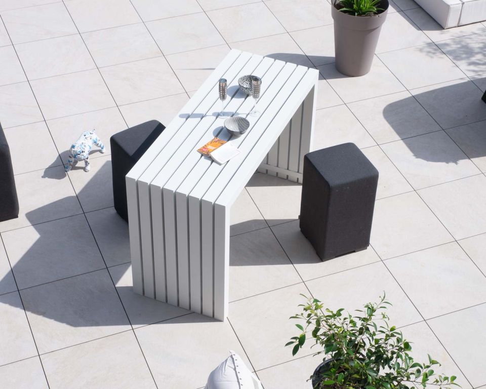 Grande table haute extérieur design en alu blanc "Java Island" - 9666