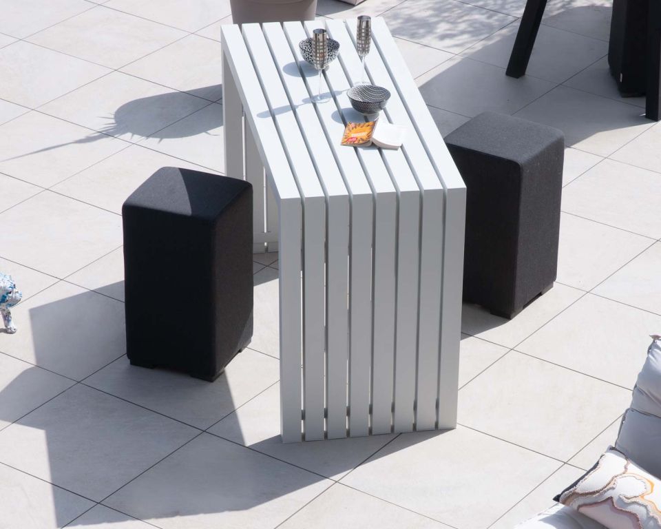 Grande table haute extérieur design en alu blanc "Java Island" - 9666